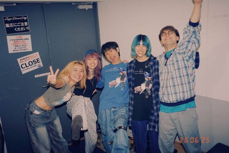 Chilli Beans. ツアー完走、NEW EP収録曲「pineapple!」MVティザー映像解禁 - ニュース | Rooftop